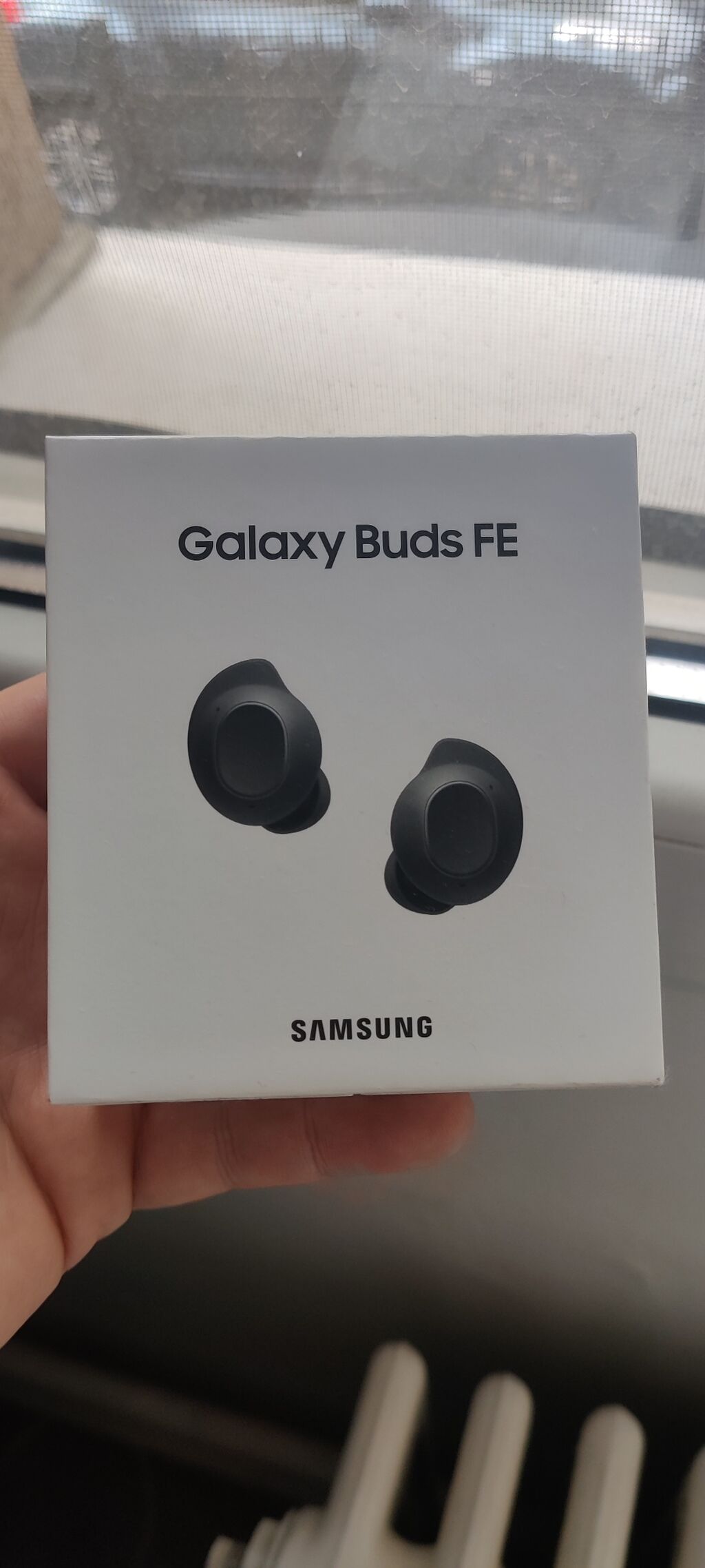 Samsung Galaxy Buds FE (model: SM‑R400N), boja Graphite. Original