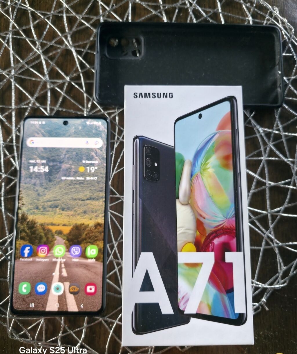 Samsung Galaxy A71, 128 GB, bоја - Crna