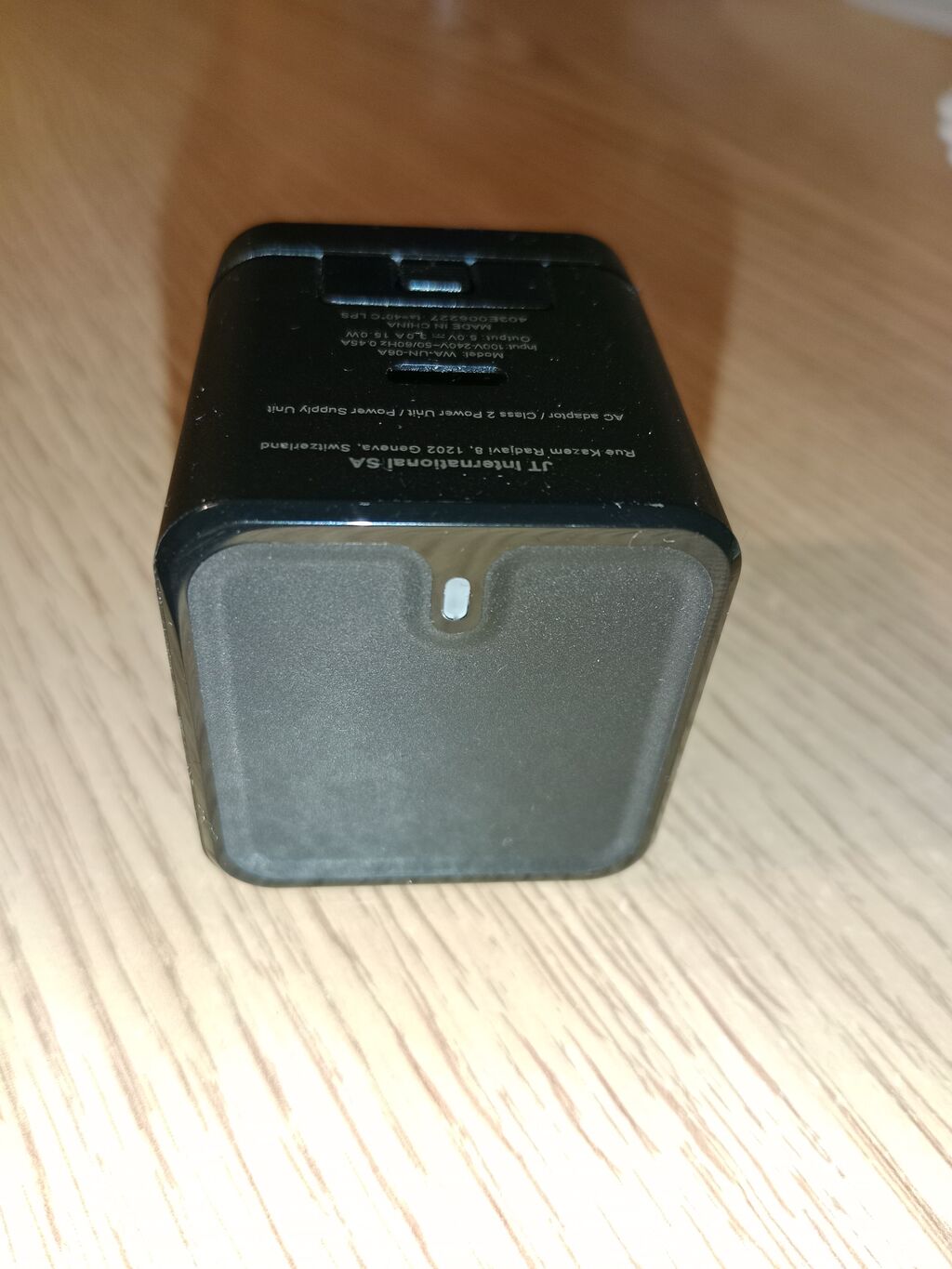 USB-C zidni punjač – JT International SA, model WA-UN-06A. MADE IN