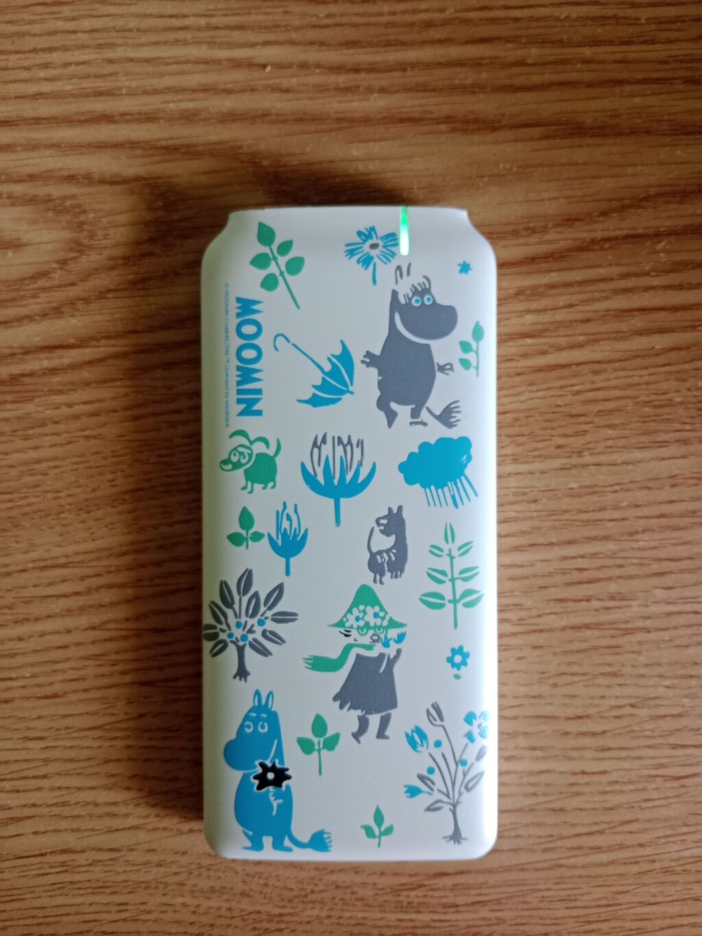 Power bank MINISO + pametna narukvica Xiaomi Mi Band (paket) 1)