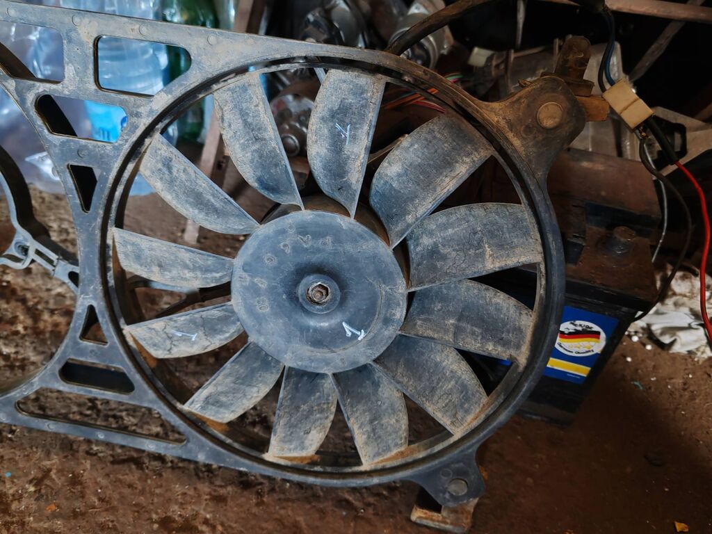 Ventilator hladnjaka Lada 21214 Niva 1.7i br.1. Polovan, ispravai