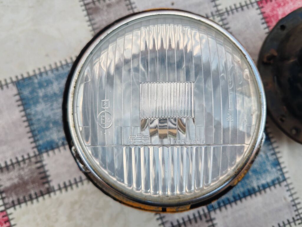 Far levi dugo svetlo Lada 2103, Lada 2106 L. D.1. Komplet. Polovno