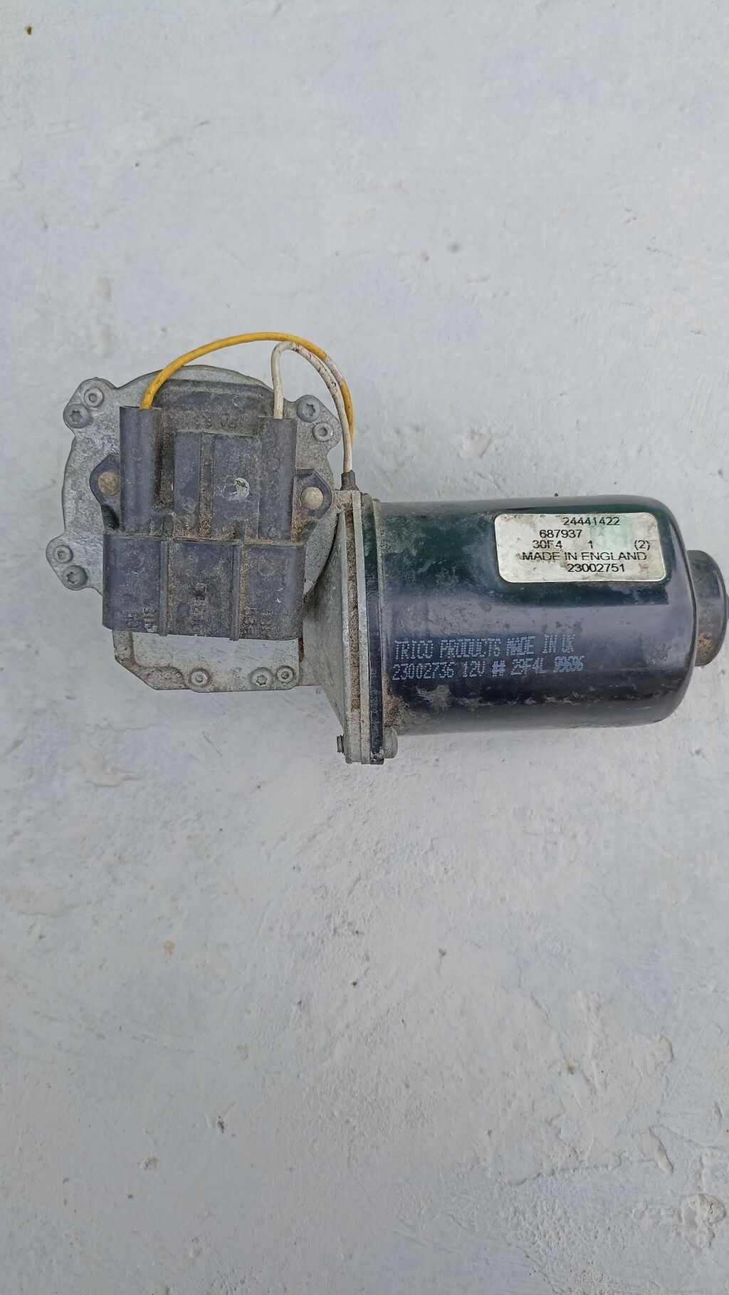 Motor brisača – TRICO Products, 12V Skinut za Opel corse (nije radila