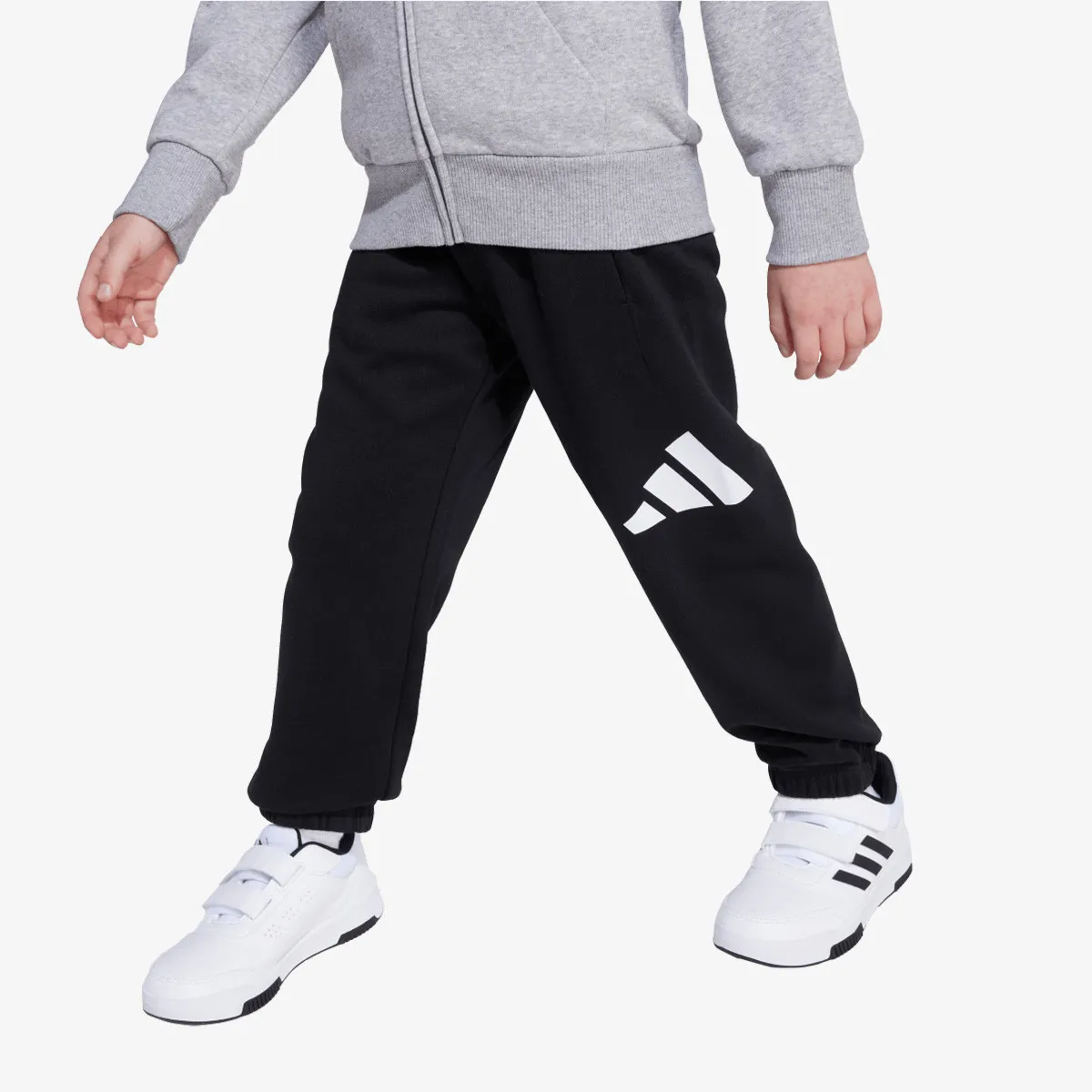 ADIDAS Trenerka Essentials