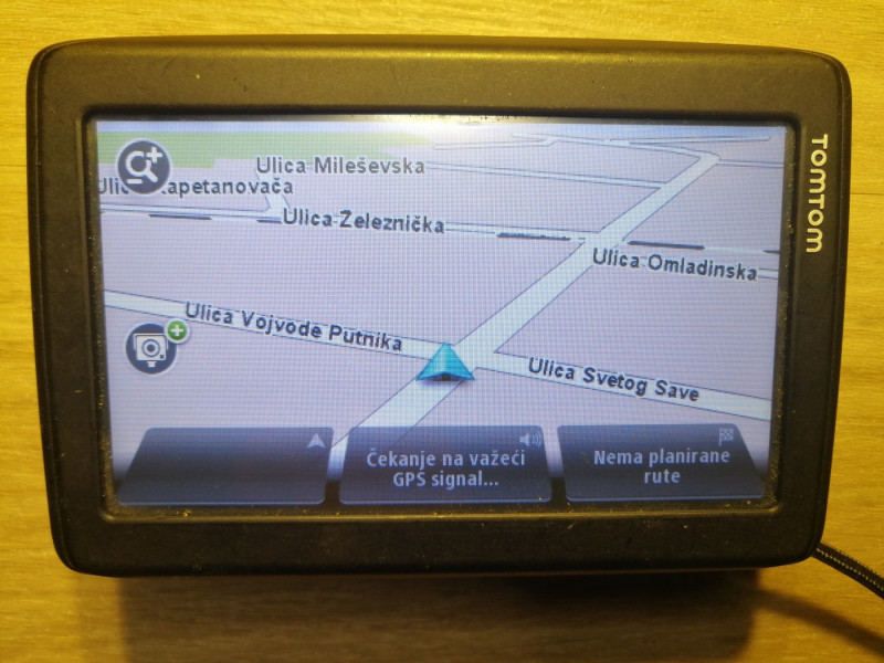 Navigacija Tomtom 4EN52. Z1230