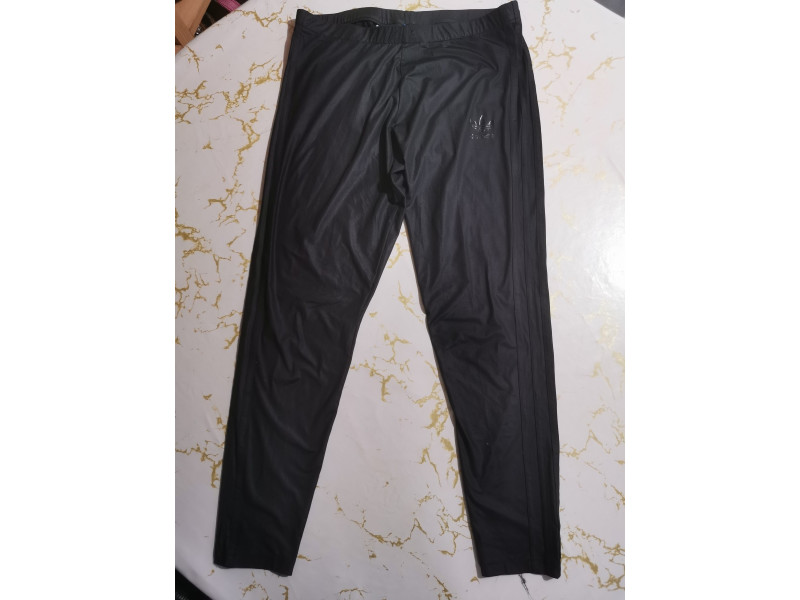 21. ADIDAS PREDIVNE TRENERKE vel M