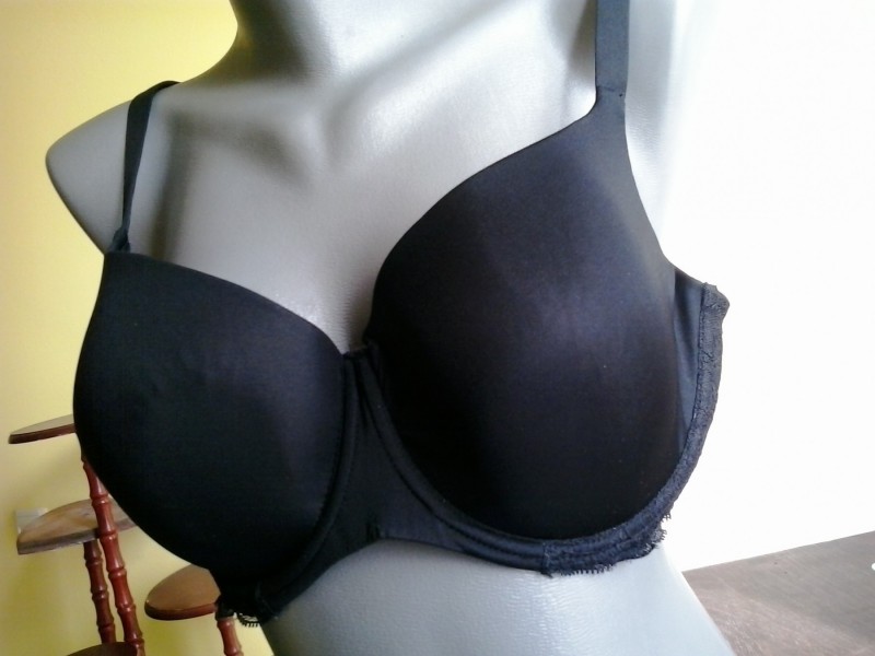 Hunkemoller grudnjak 90D