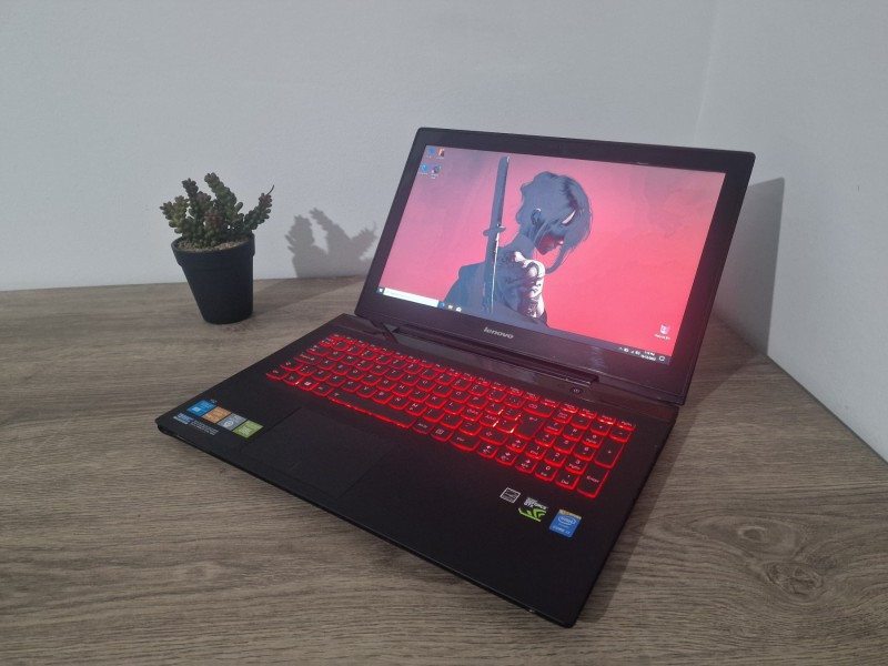 Lenovo y50 - i7-4710HQ - 16GB - GEJMER - 4GB GPU - TOP