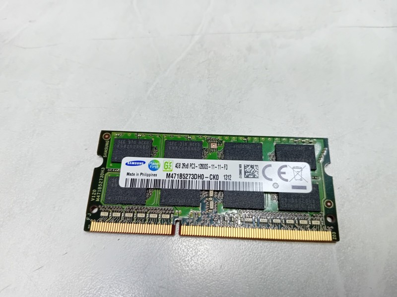 4gb ddr3 samsung 1600mhz ispravna za laptop
