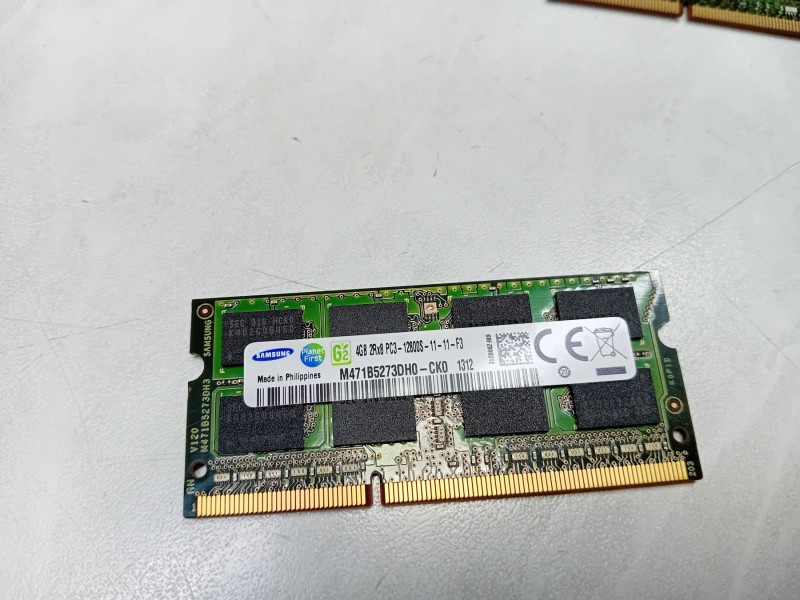 4gb ddr3 samsung 1600mhz ispravna za laptop