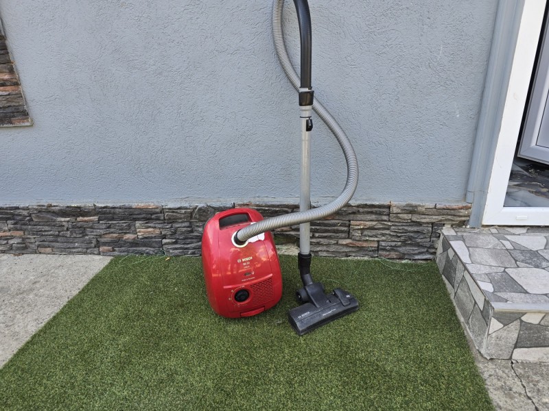 BOSCH usisivač BGL32210 01 2000W