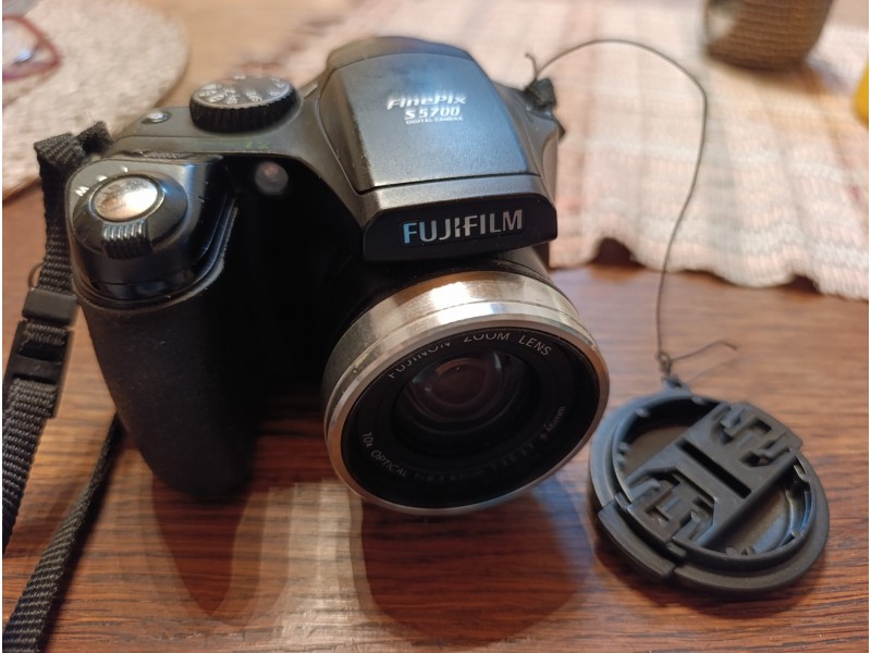 Fotoaparat - Fujifilm S5700