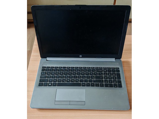 HP 250 G7 za delove