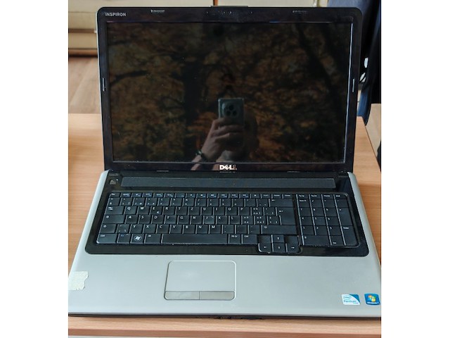 Dell Inspiron 1750