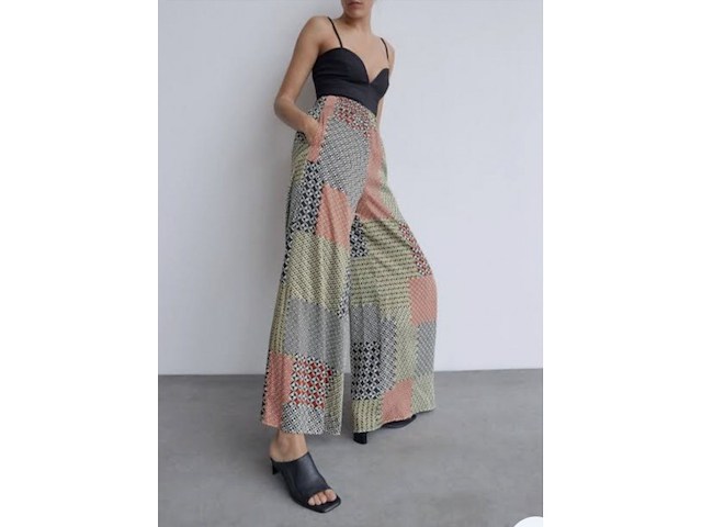 Pantalone šoroke --ZARA