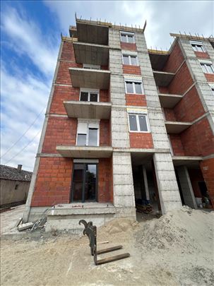 Stan u Staroj Pazovi,novogradnja,50m2,