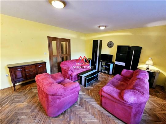 Trosoban stan – Novo Naselje - pet friendly