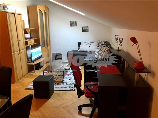 Garsonjera kod Vrkatic fakulteta/Futoska pijaca