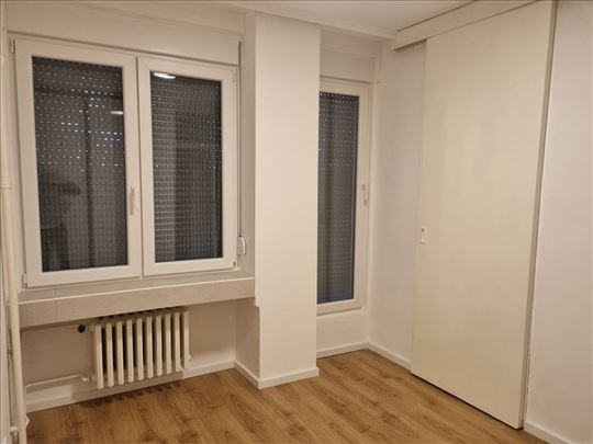 Renoviran poslovni prostor kod Sava centra, 69m2