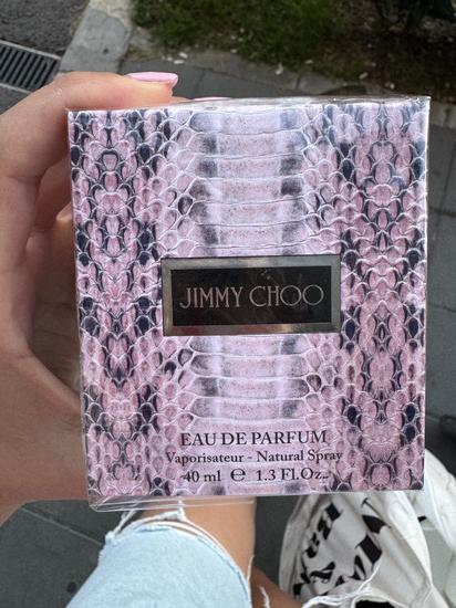PRODATO Potpuno nov JIMMY CHOO parfem