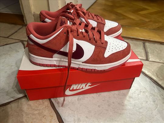 Nike dunk lowe zenske patike