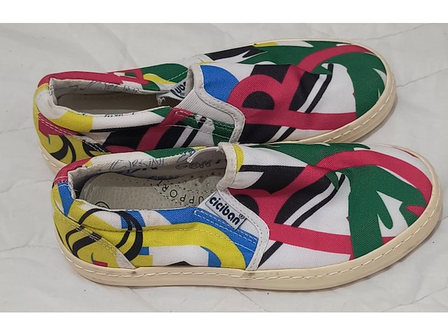Super cool Ciciban espadrile 33