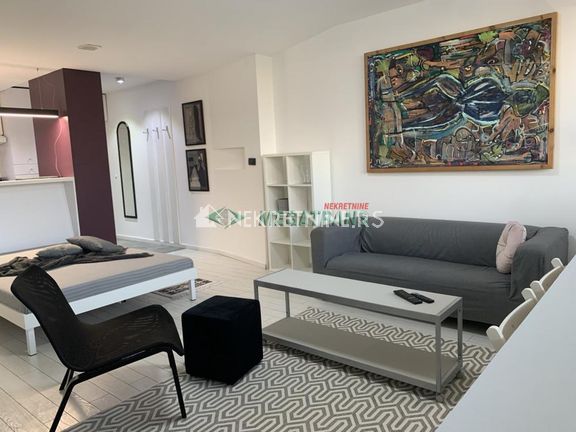 Garsonjera- studio, 31m2 Novi Beograd, Blok 1, 7.sprat ID#1298