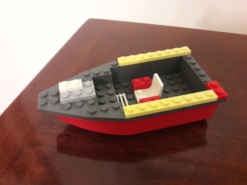 Lego čamac
