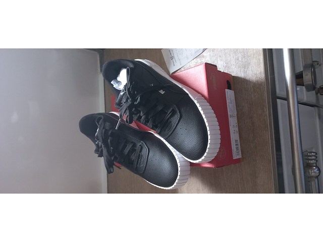 Puma ženske patike NOVO