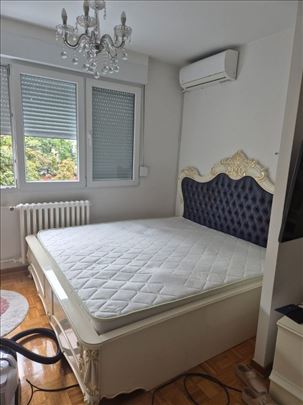 Francuski ležaj, stilski nov ležaj sa dušekom