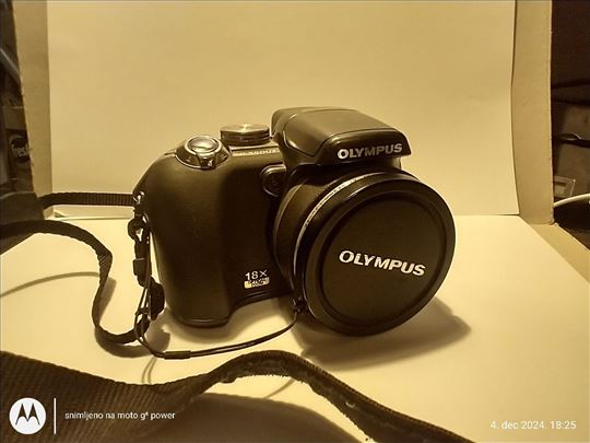 OLYMPUS SP-550UZ digitalni fotoaparat