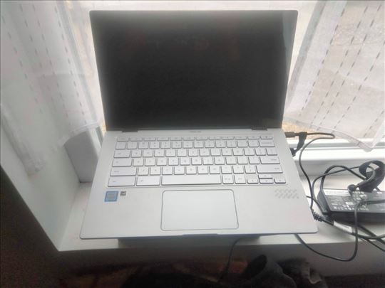 Asus Chromebook flip C434T