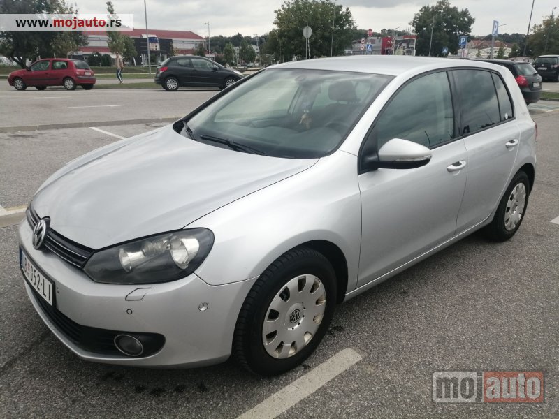 VW Golf 6 2,0/TDI/PRVABOJA/VLASNIK/NOV