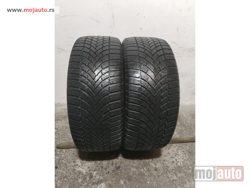 3246. Gume BRIDGESTONE 18-ice, ZIMSKE 235/50, Šara 6,1 mm, DOT 4420
