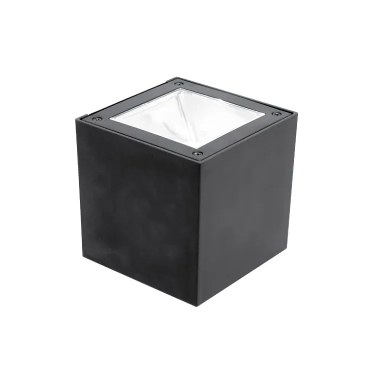 Nazidna solarna baštenska lampa MX651