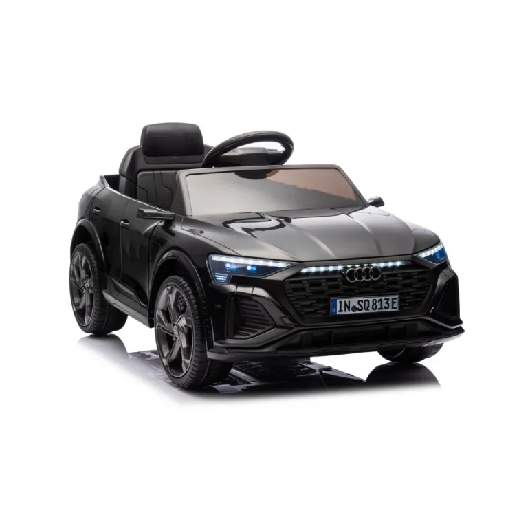 Audi S Q8 crna