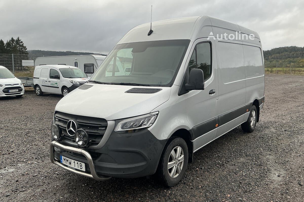 Prodaje se Mercedes-Benz Sprinter minibus furgon na aukciji
