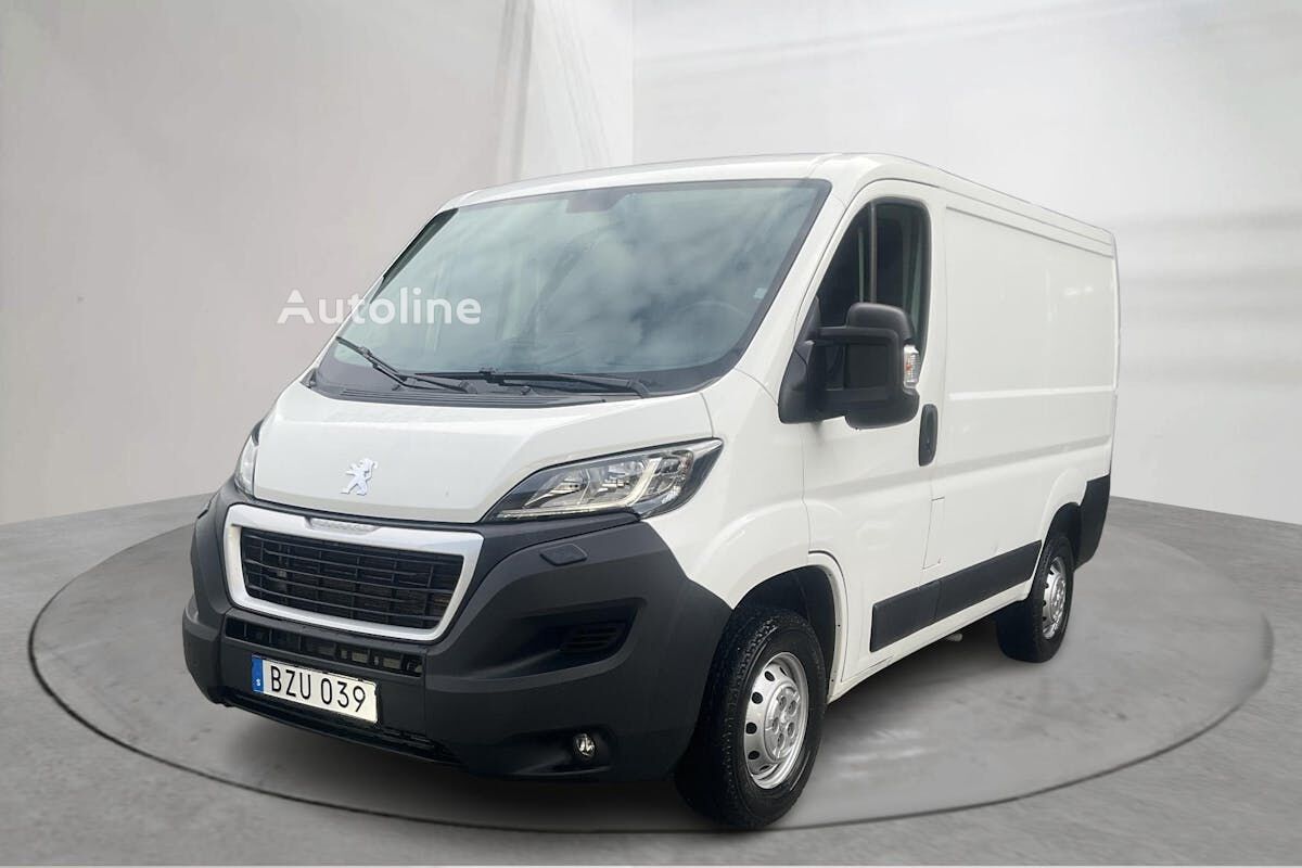 Prodaje se Peugeot minibus furgon na aukciji