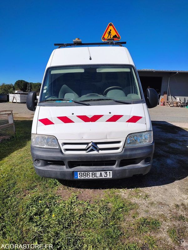 Prodaje se Citroen jumper 2 minibus furgon na aukciji