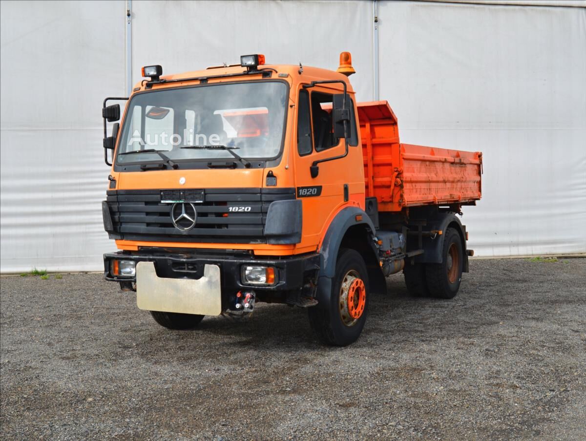 Mercedes-Benz 1820L 4x4 kiper