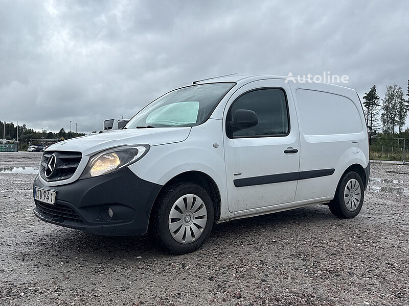 Prodaje se Mercedes-Benz Citan laki furgon na aukciji