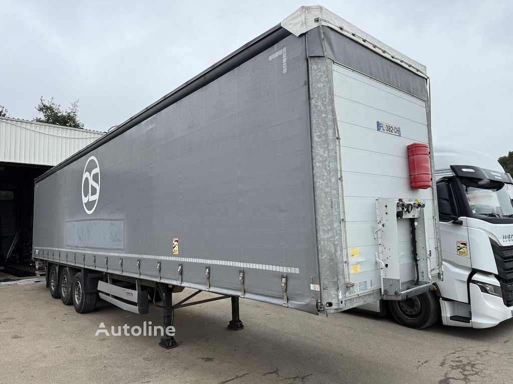 Schmitz Cargobull poluprikolica sa kliznom ceradom