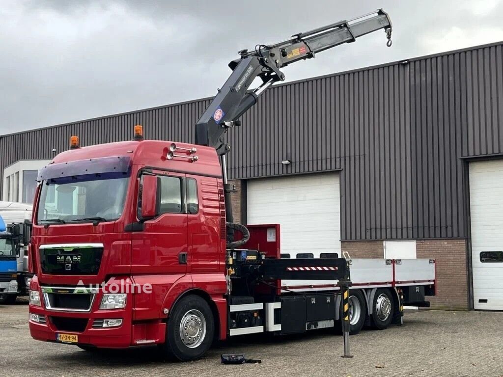MAN TGX 26.400 / HMF 42 T/Mtr kraan / Radio Remote / 597.406 km / N kamion s ravnom platformom
