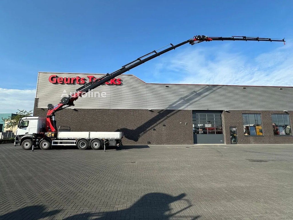 Mercedes-Benz Arocs 3251 8X2 + HMF 7020-K7 FJ 1400-K6 KRAAN/KRAN/CRANE/GRUA/NI kamion s ravnom platformom