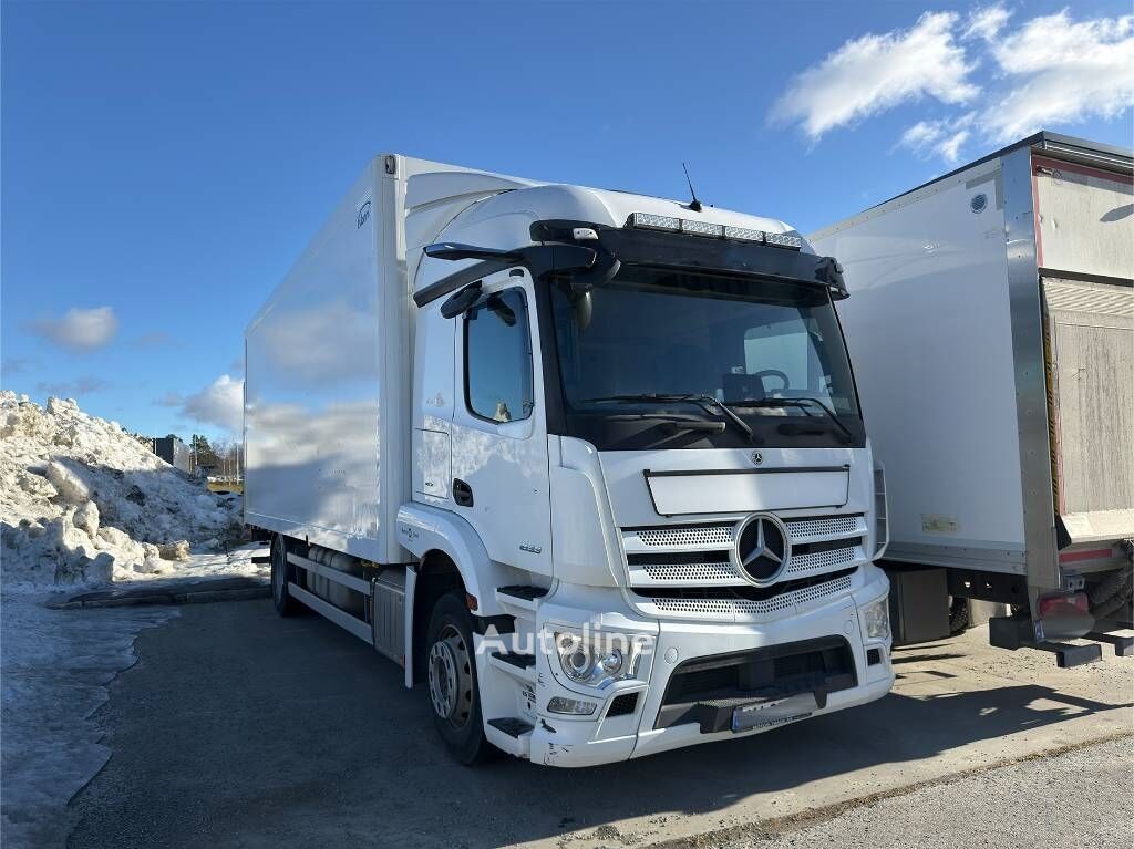 Mercedes-Benz Actros 1833 kamion furgon