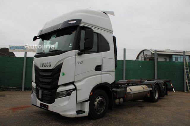 IVECO S-Way AS 260 SY FS GV 460 LNG 2 x Tank Nr.: 173 kamion šasija
