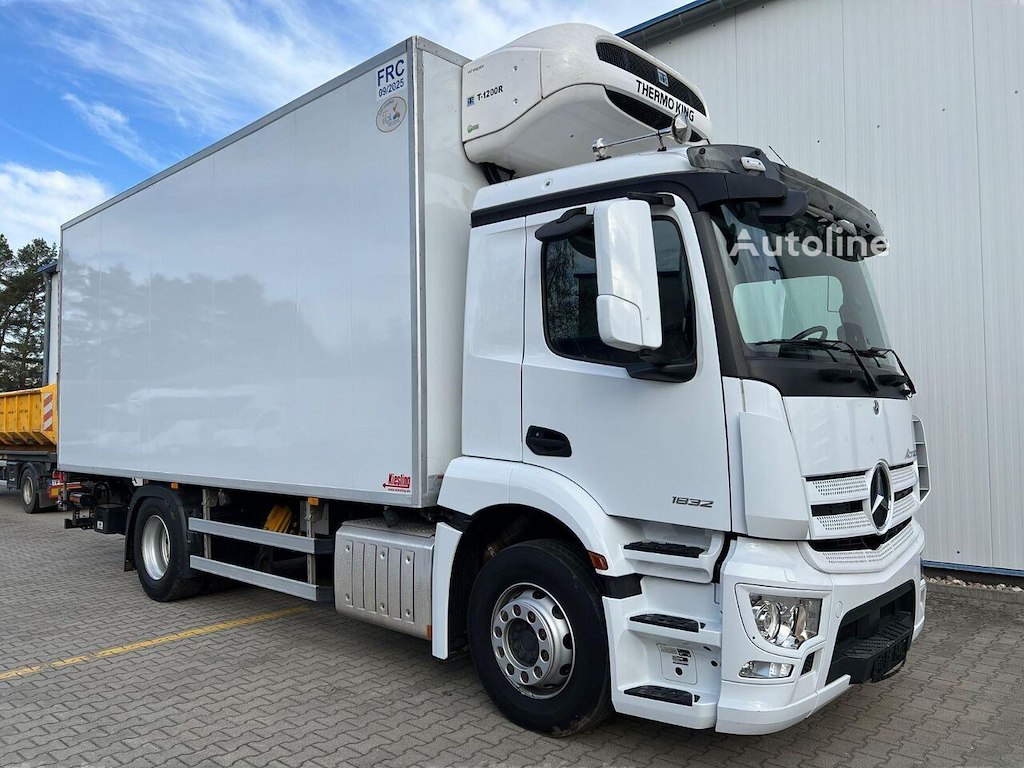 Mercedes-Benz ACTROS 1832 Thermo King T1200-R + Taillift kamion hladnjača