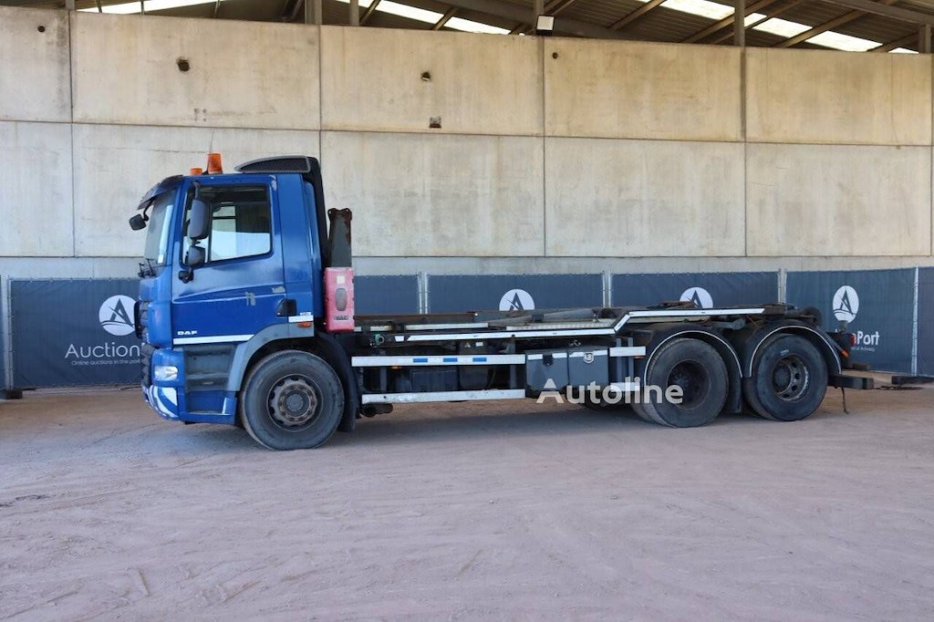 Prodaje se DAF CF85.360 rol kiper sa kukom na aukciji
