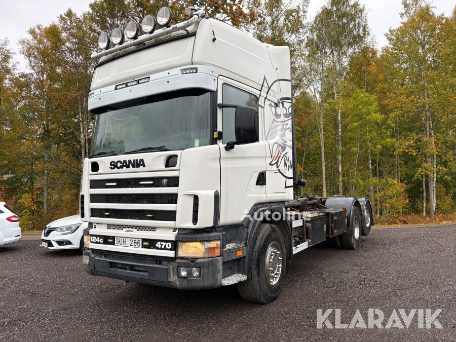 Prodaje se Scania 124G 470 6x2 rol kiper sa kukom na aukciji