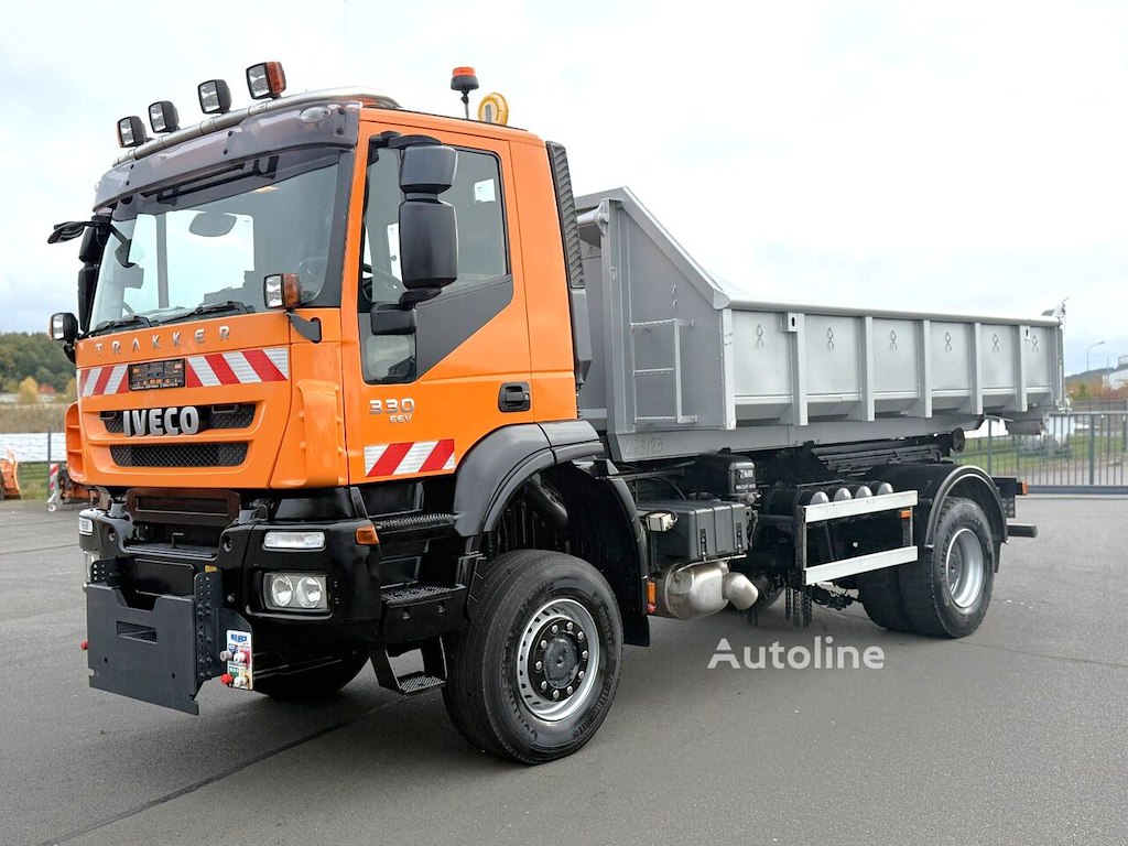 IVECO Trakker 330 Winterdienst Abroll kamion rol kiper